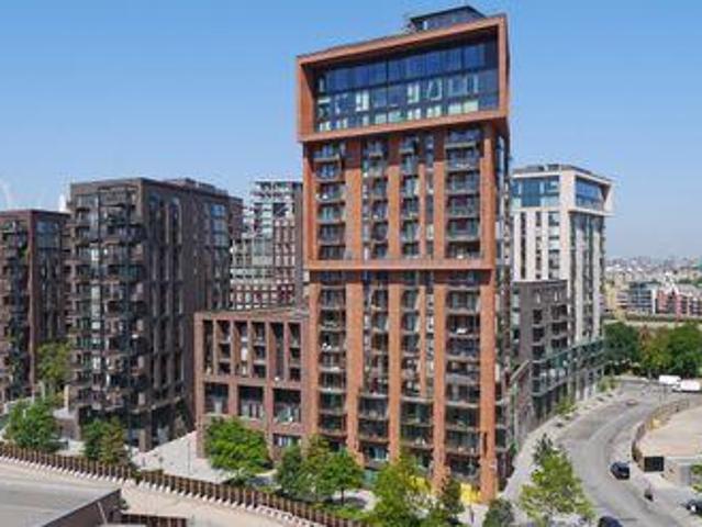 2 Bedrooms Flat for rent in Legacy Building, Embassy Gardens, Nine Elms SW11