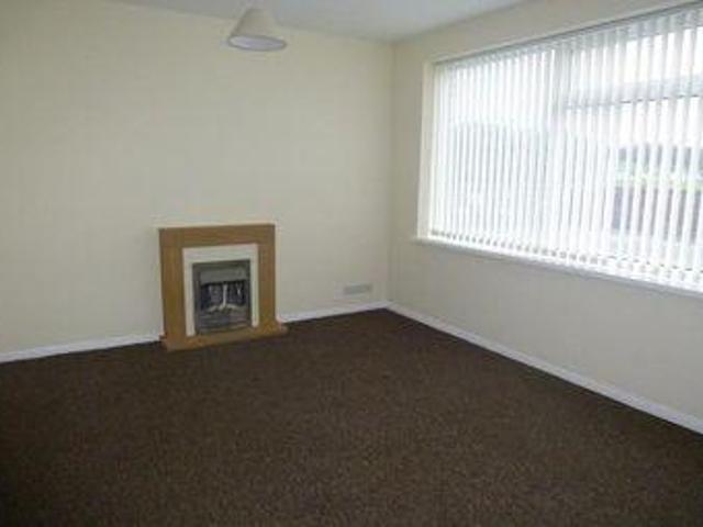 2 Bedrooms Flat for rent in Leger Court, Bennetthorpe, Doncaster DN2