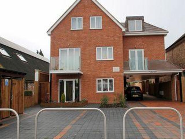 2 Bedrooms Flat for rent in Leicester Road, Barnet EN5