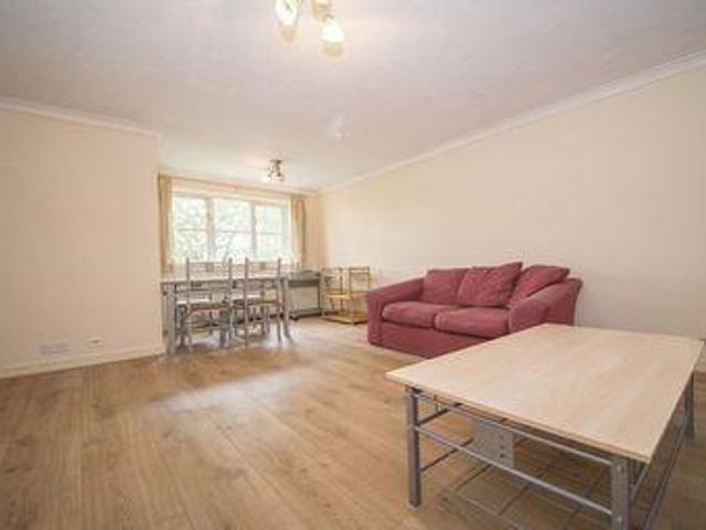 2 Bedrooms Flat for rent in Leigh Hunt Drive, London N14