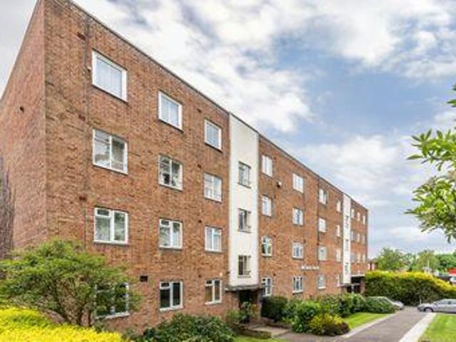 2 Bedrooms Flat for rent in Leigham Court Road, London SW16