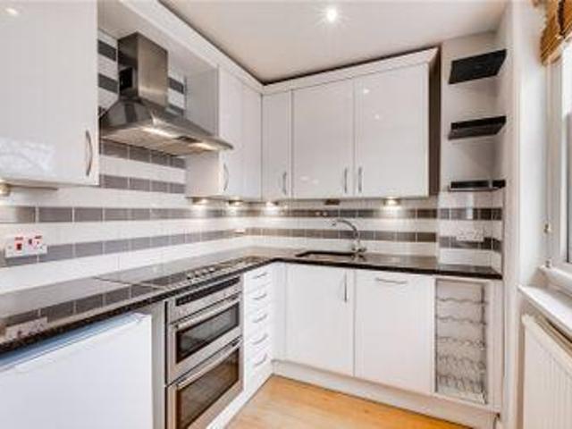 2 Bedrooms Flat for rent in Leinster Square, London W2