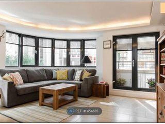 2 Bedrooms Flat for rent in Leman Street, London E1