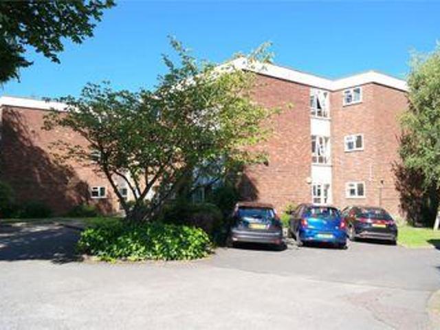 2 Bedrooms Flat for rent in Lemsford Road, St Albans AL1