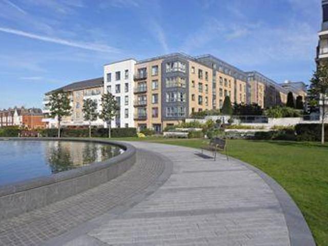 2 Bedrooms Flat for rent in Lensbury Avenue, London SW6