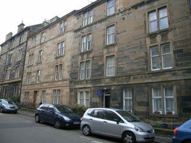 2 Bedrooms Flat for rent in Livingstone Place, Meadows, Edinburgh EH9