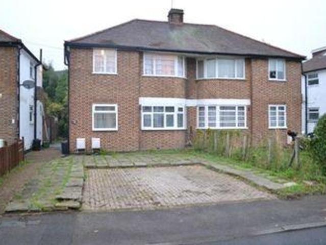 2 Bedrooms Flat for rent in Liberty Avenue, Wimbledon SW19