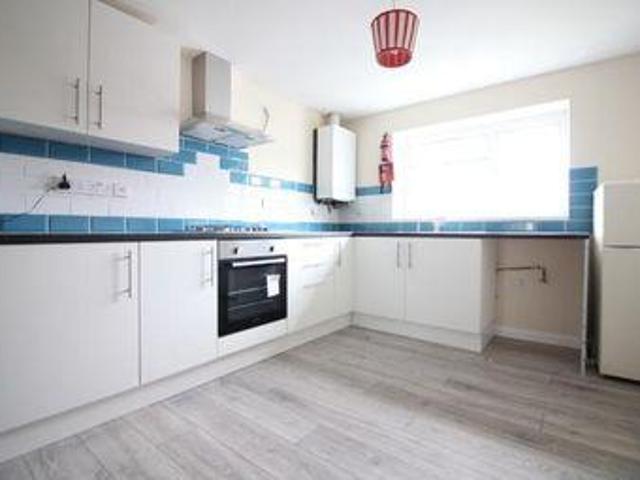 2 Bedrooms Flat for rent in Lilac Place, West Drayton UB7