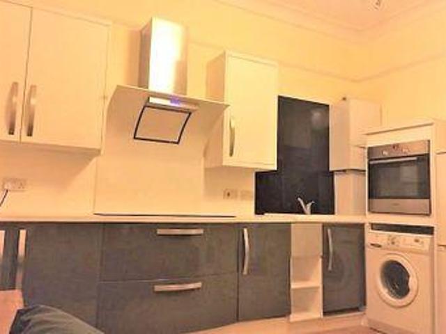 2 Bedrooms Flat for rent in Lillie Road, London SW6