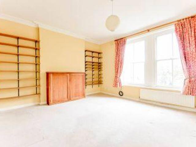 2 Bedrooms Flat for rent in Lillie Road, West Brompton, London SW6