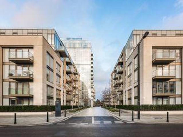 2 Bedrooms Flat for rent in Lillie Square, Earls Court SW6