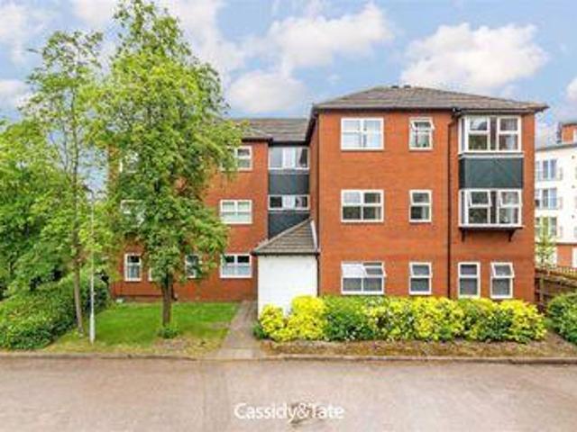 2 Bedrooms Flat for rent in Lime Tree Place, St Albans, Hertfordshire AL1