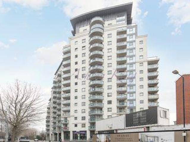 2 Bedrooms Flat for rent in Limeharbour, London E14