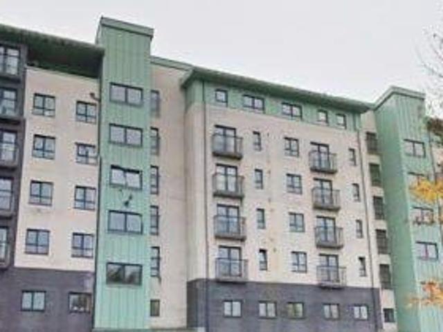 2 Bedrooms Flat for rent in Lindsay Road, Edinburgh EH6