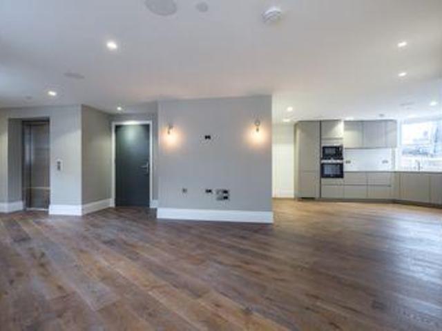 2 Bedrooms Flat for rent in Ludgate Square, London EC4M