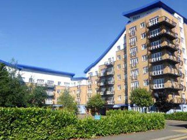 2 Bedrooms Flat for rent in Luscinia View, Napier Road, Reading RG1