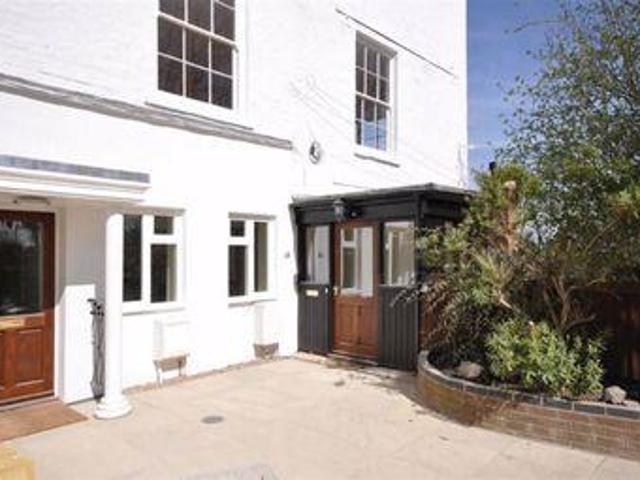 2 Bedrooms Flat for rent in Lygon Bank, Malvern WR14