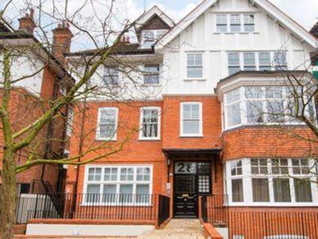 2 Bedrooms Flat for rent in Lyndhurst Road, London NW3