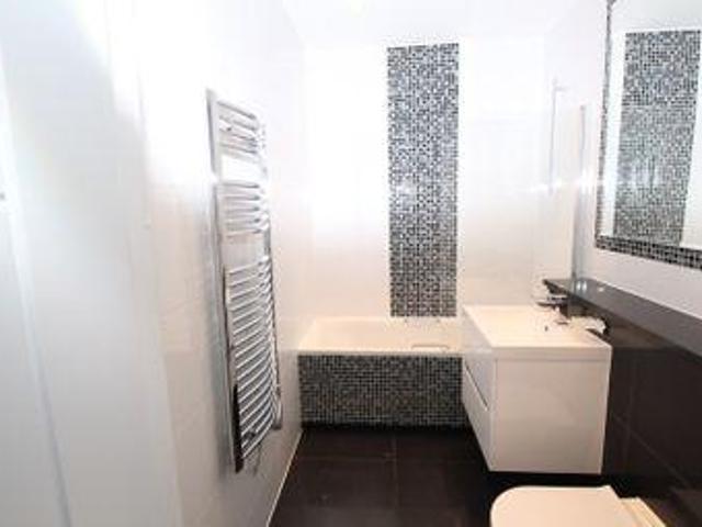 2 Bedrooms Flat for rent in Lyonsdown Road, New Barnet, Barnet EN5