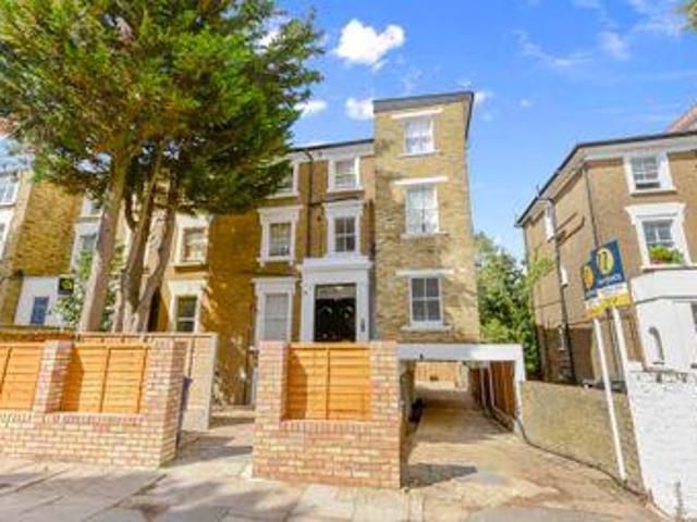 2 Bedrooms Flat for rent in Mount Avenue, London W5