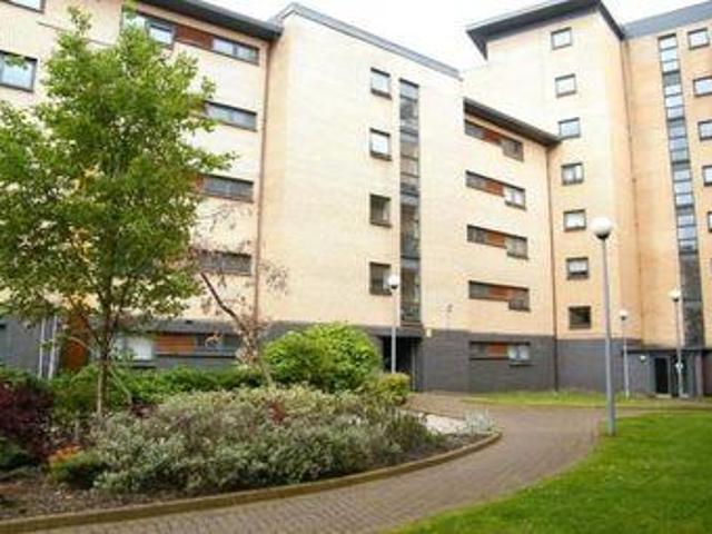 2 Bedrooms Flat for rent in Moir Street, Merchant City G1