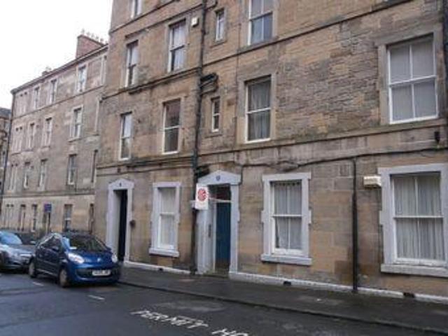 2 Bedrooms Flat for rent in Moncrieff Terrace, Edinburgh EH9