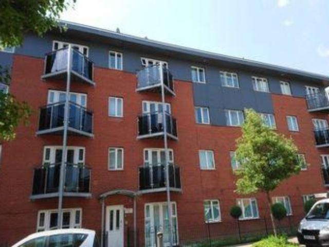2 Bedrooms Flat for rent in Monea Hall, Coventry CV1
