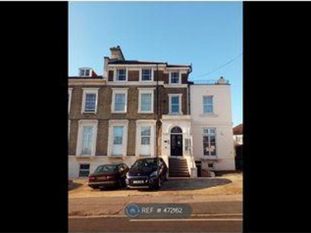 2 Bedrooms Flat for rent in Montacute Road, London SE6