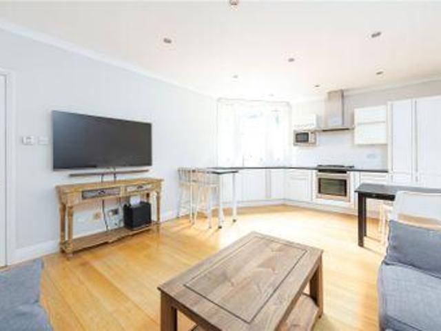 2 Bedrooms Flat for rent in Montagu Mansions, London W1U