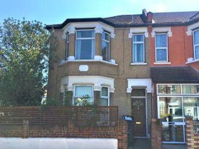2 Bedrooms Flat for rent in Monteagle Avenue, Barking IG11