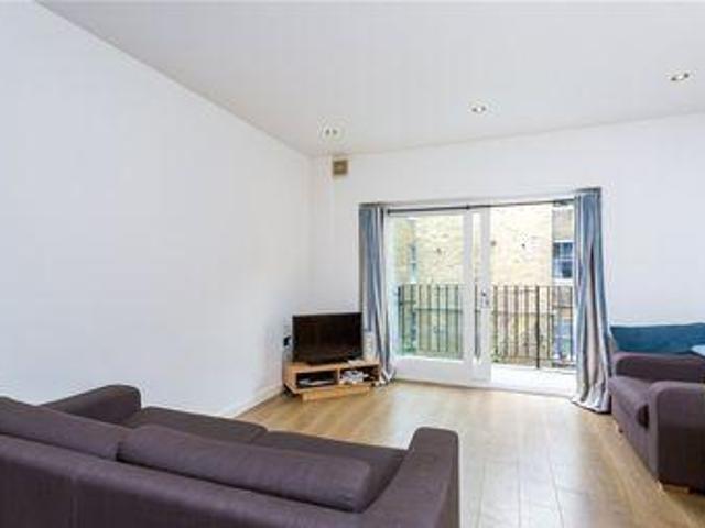2 Bedrooms Flat for rent in Montego Court, 48 Myrdle Street, London E1