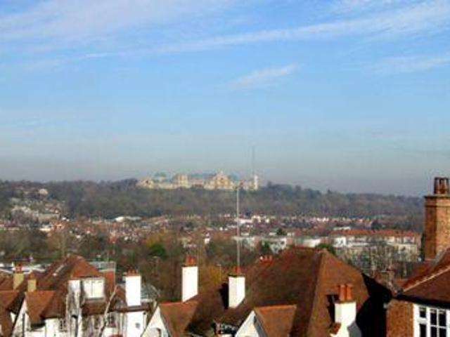 2 Bedrooms Flat for rent in Montenotte Road, London N8