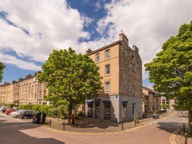 2 Bedrooms Flat for rent in Montgomery Street, Leith, Edinburgh EH7