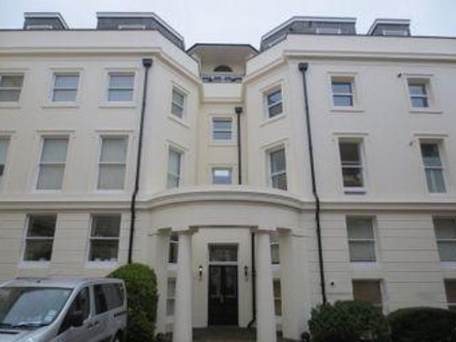 2 Bedrooms Flat for rent in Montpelier Road, Brighton BN1