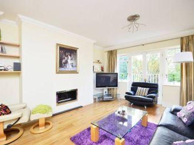 2 Bedrooms Flat for rent in Montpelier Road, Ealing W5