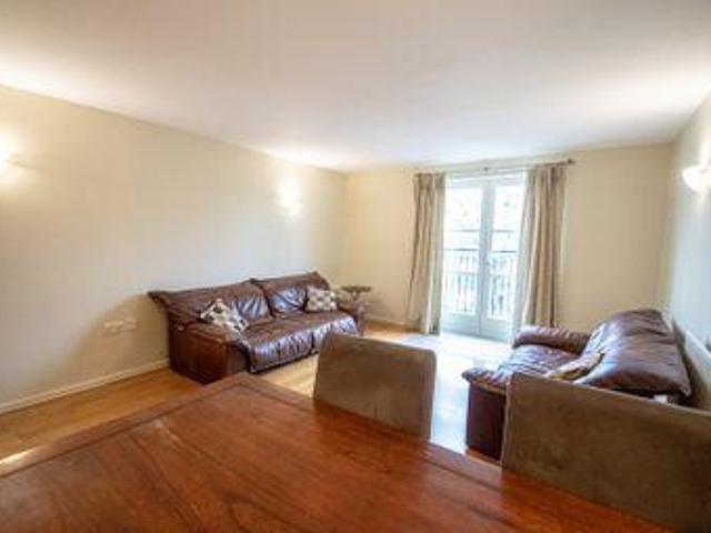 2 Bedrooms Flat for rent in Montpelier Road, London W5