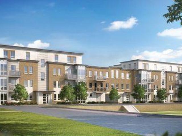 2 Bedrooms Flat for rent in Moorland Place, Kingfisher Drive, Boulters Meadow, Maidenhead SL6