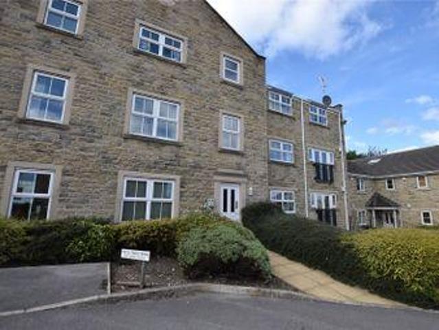 2 Bedrooms Flat for rent in Moravia Bank, Fartown, Pudsey, Leeds LS28