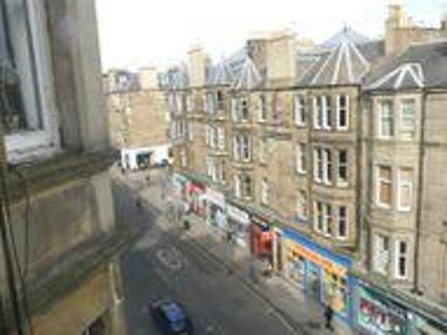 2 Bedrooms Flat for rent in Morningside Road, Morningside, Edinburgh EH10