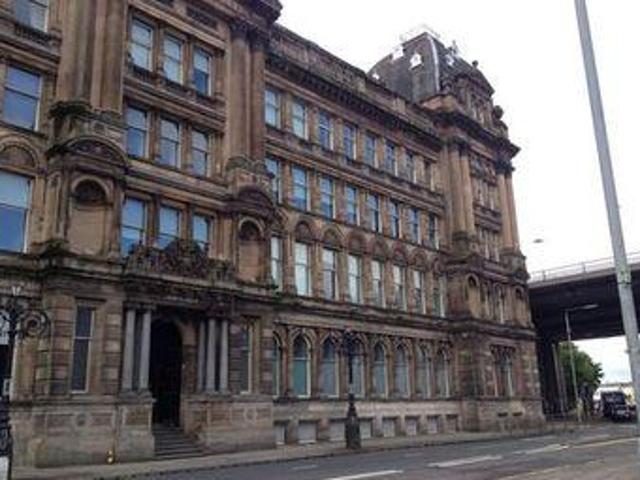 2 Bedrooms Flat for rent in Morrison Street, Glasgow G5