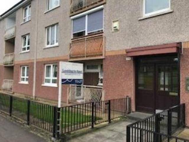 2 Bedrooms Flat for rent in Mossvale Road, Glasgow G33
