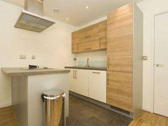2 Bedrooms Flat for rent in Mostyn Grove, London E3