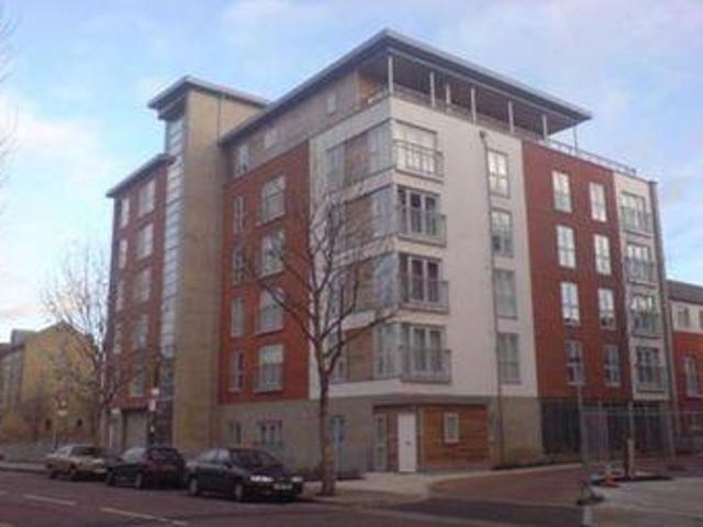 2 Bedrooms Flat for rent in Matilda Gardens, London E3