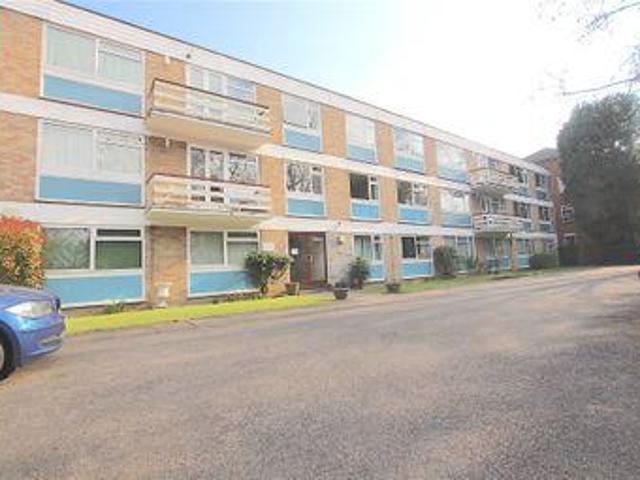 2 Bedrooms Flat for rent in Maxwell Road, Northwood HA6