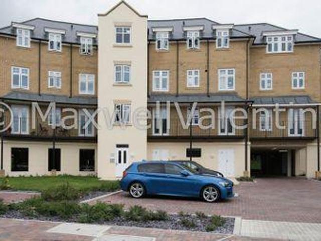 2 Bedrooms Flat for rent in Mackintosh Street, Bromley BR2