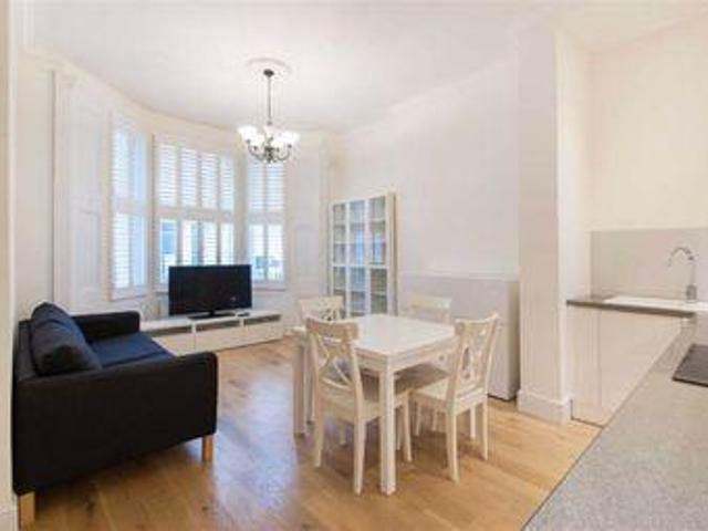 2 Bedrooms Flat for rent in Maclise Road, London W14