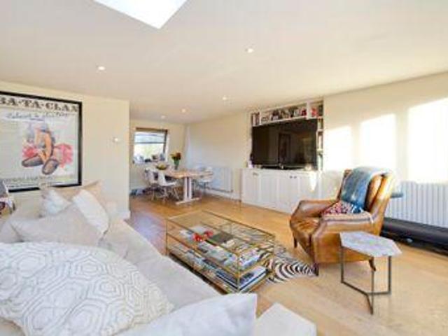 2 Bedrooms Flat for rent in Maclise Road, London W14