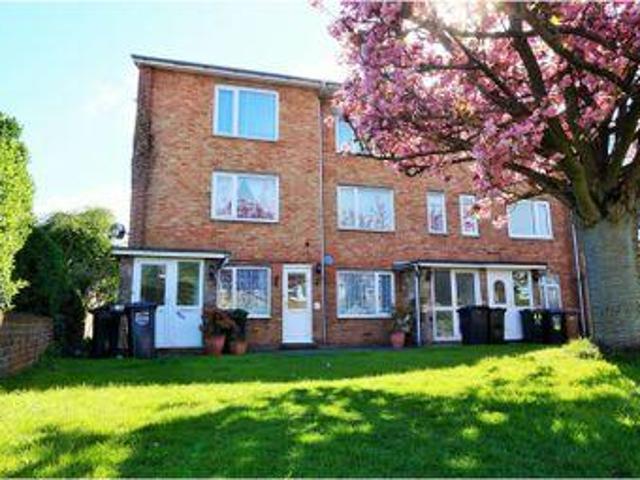 2 Bedrooms Flat for rent in Main Road, Longfield DA3