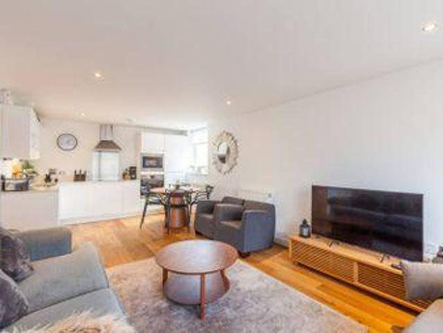 2 Bedrooms Flat for rent in Mallard Point, Bow E3