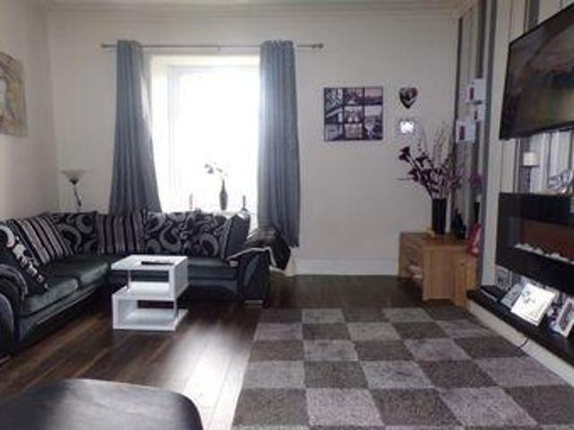 2 Bedrooms Flat for rent in Manchester Road, Burnley BB11